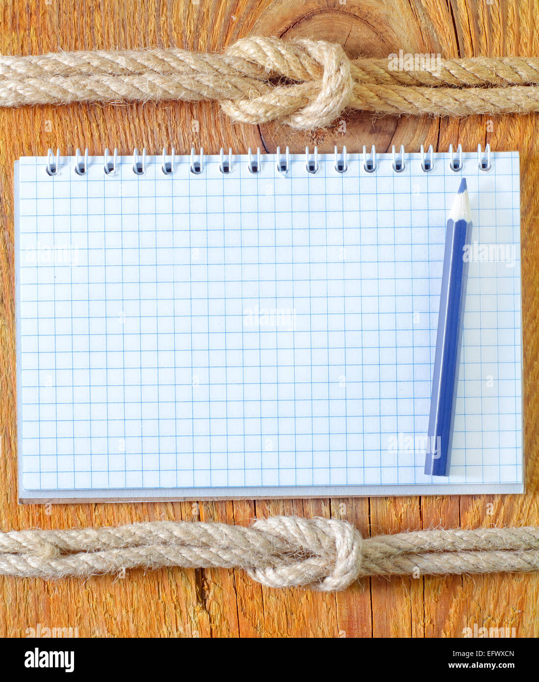 note and pencil Stock Photo - Alamy