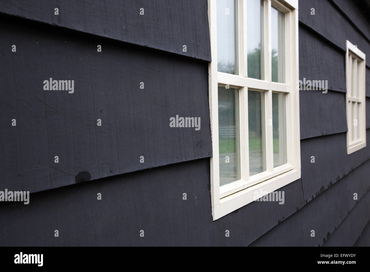 Clapboard siding hi-res stock photography and images - Alamy
