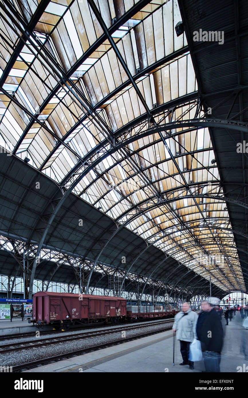 Prague main railway station Stock Photo - Alamy