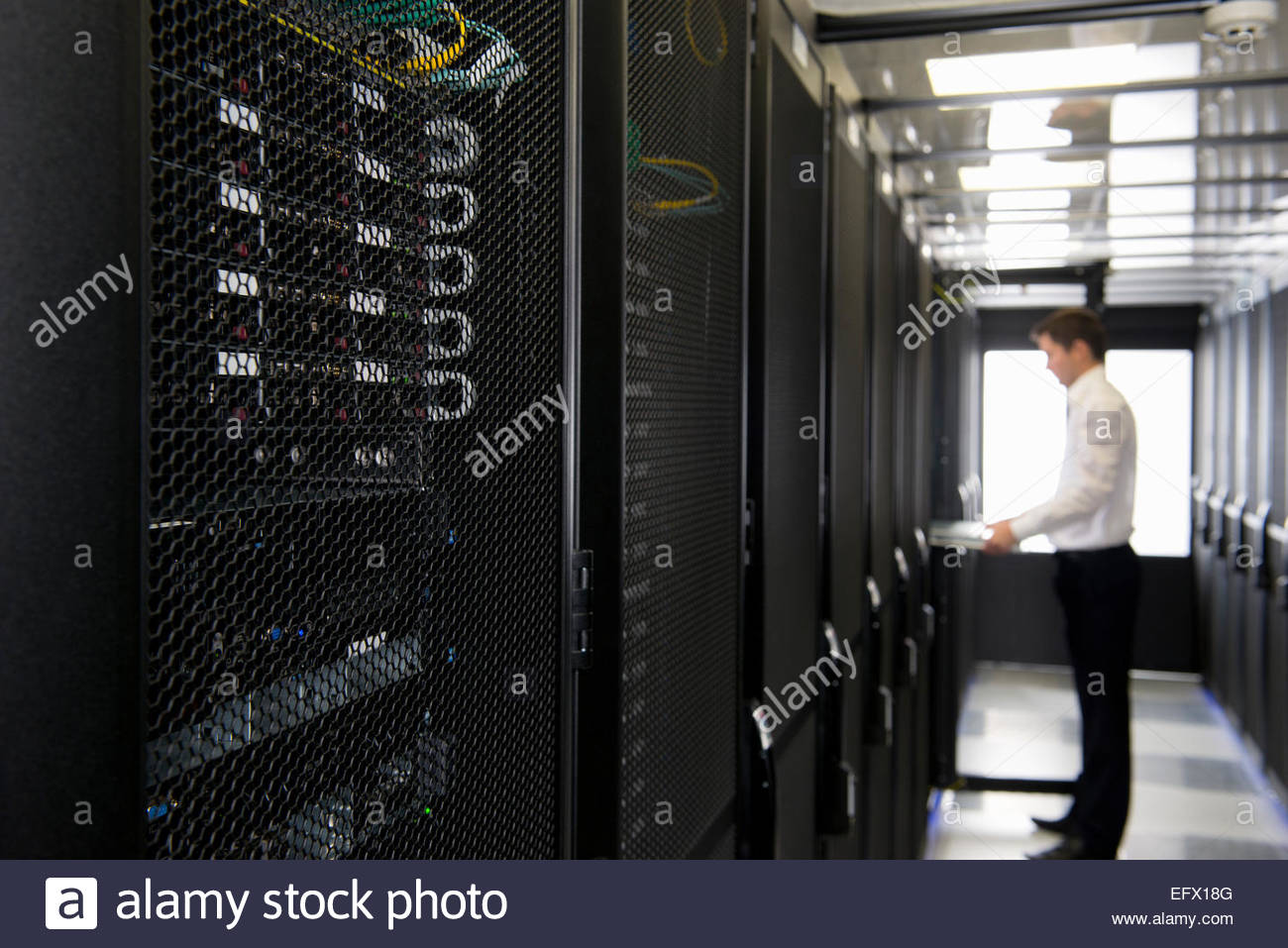 Service Technician Computer Server Stock Photos & Service Technician ...