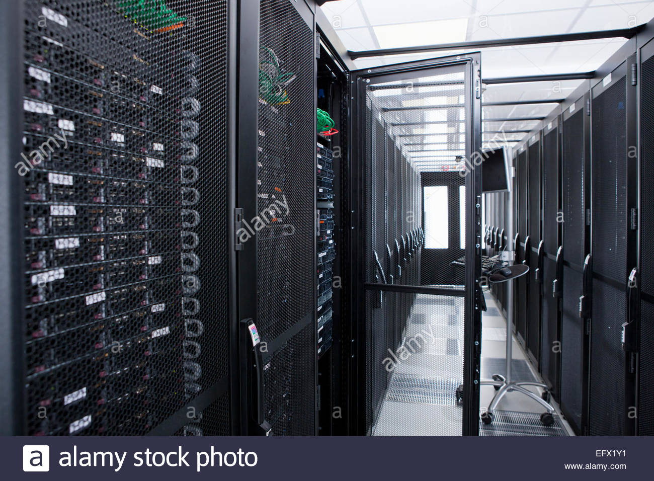 Server Farm Stock Photos & Server Farm Stock Images - Alamy