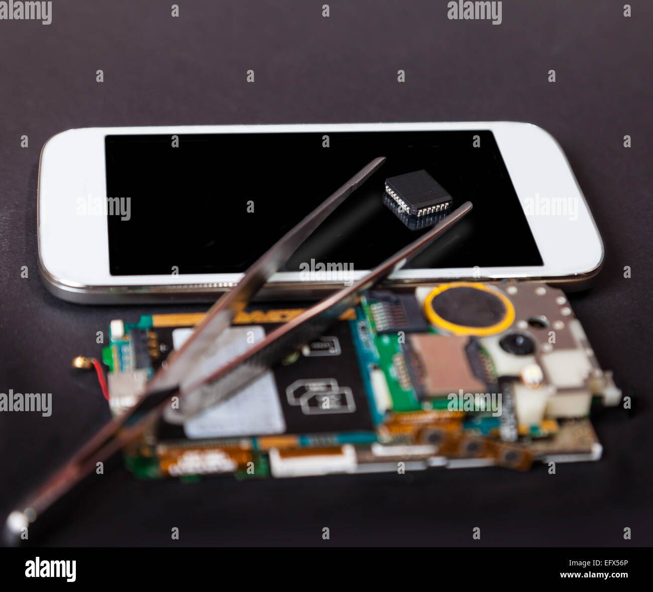 Mobile repair hi-res stock photography and images - Alamy