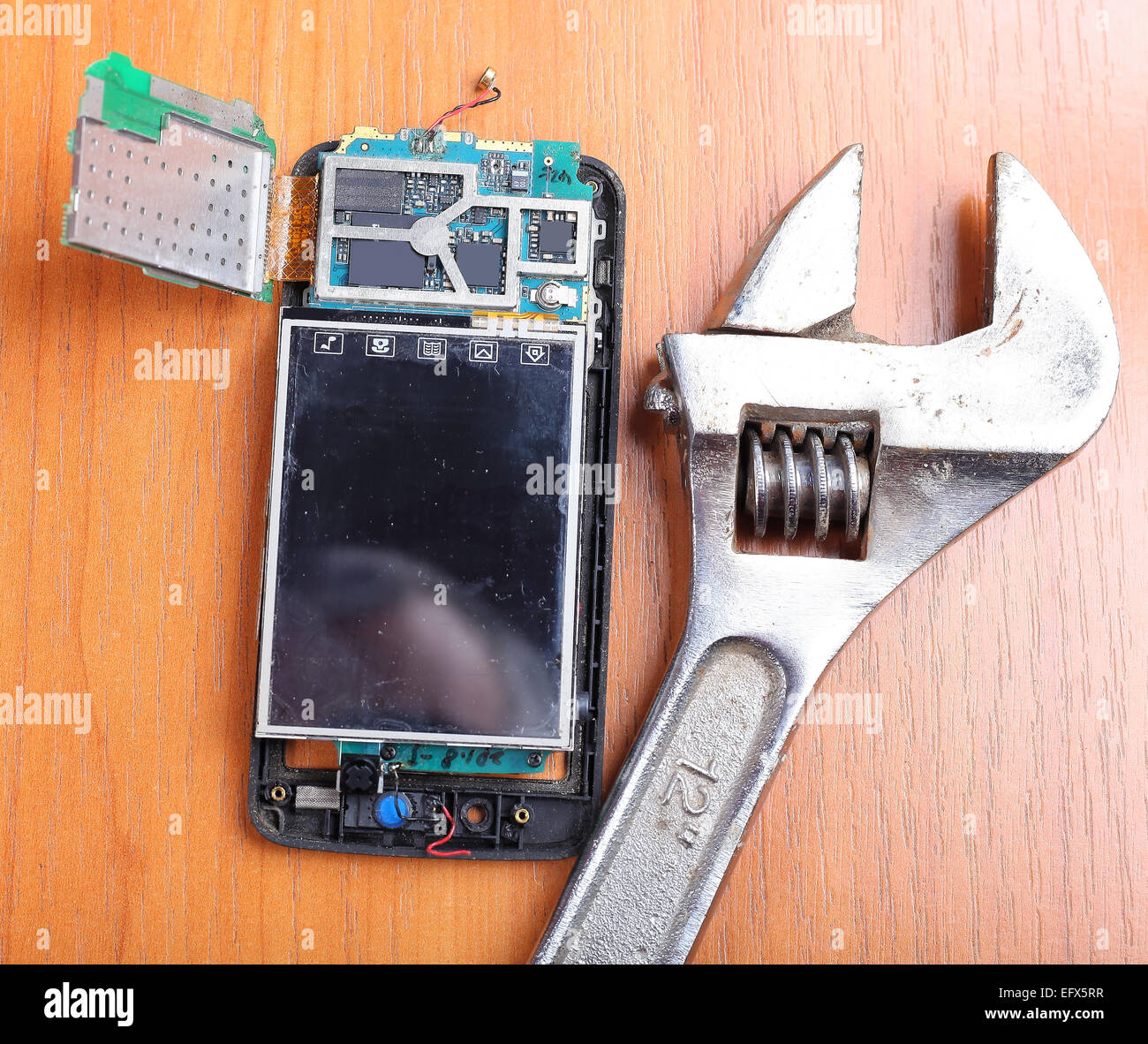 not repair broken cell phones, faulty Stock Photo - Alamy