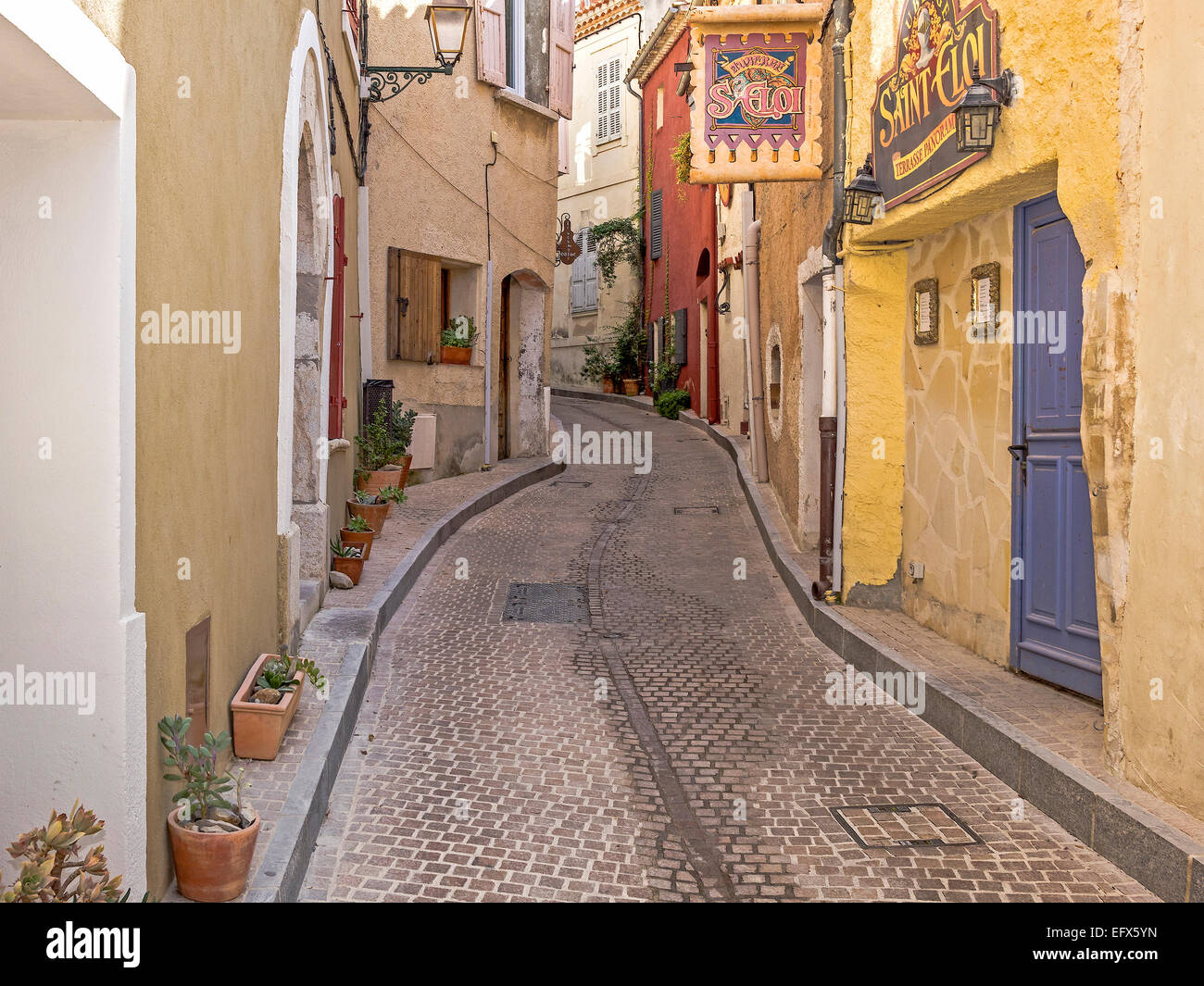 Le castellet hi-res stock photography and images - Alamy