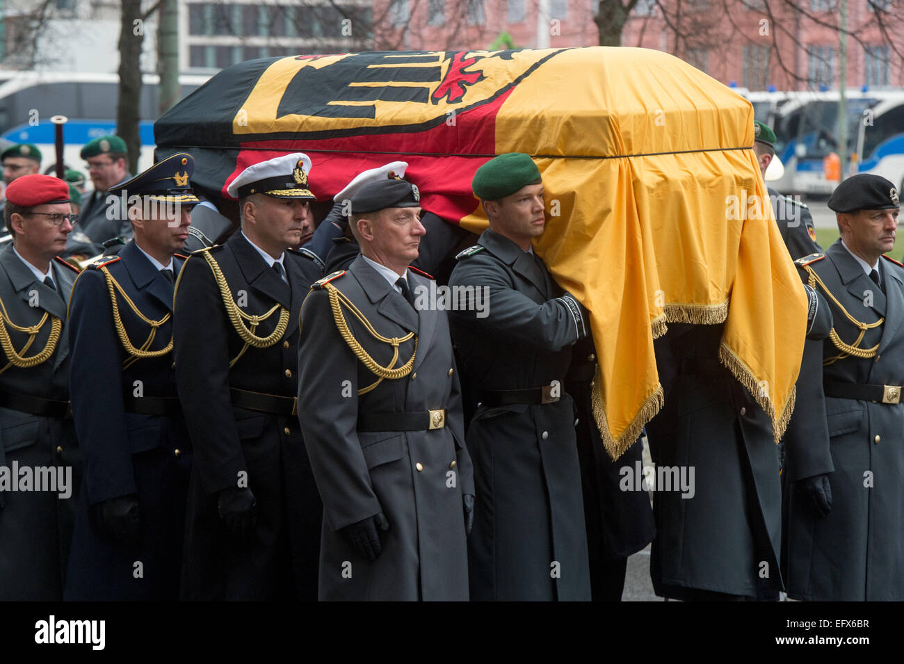 Berlin, Germany. 11th Feb, 2015. Soldiers carry the coffin of late ...