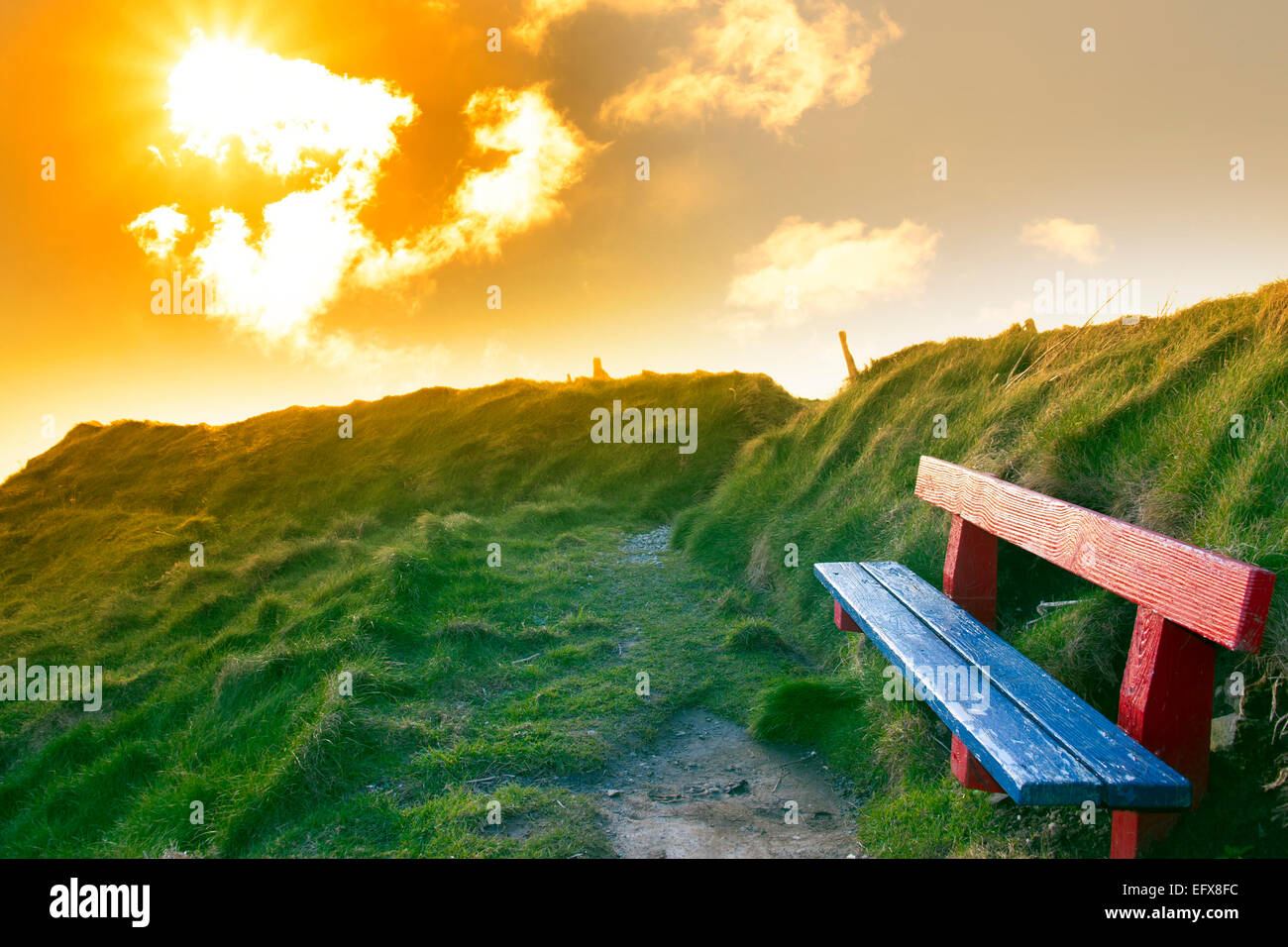 Bench on a cliff hi-res stock photography and images - Alamy