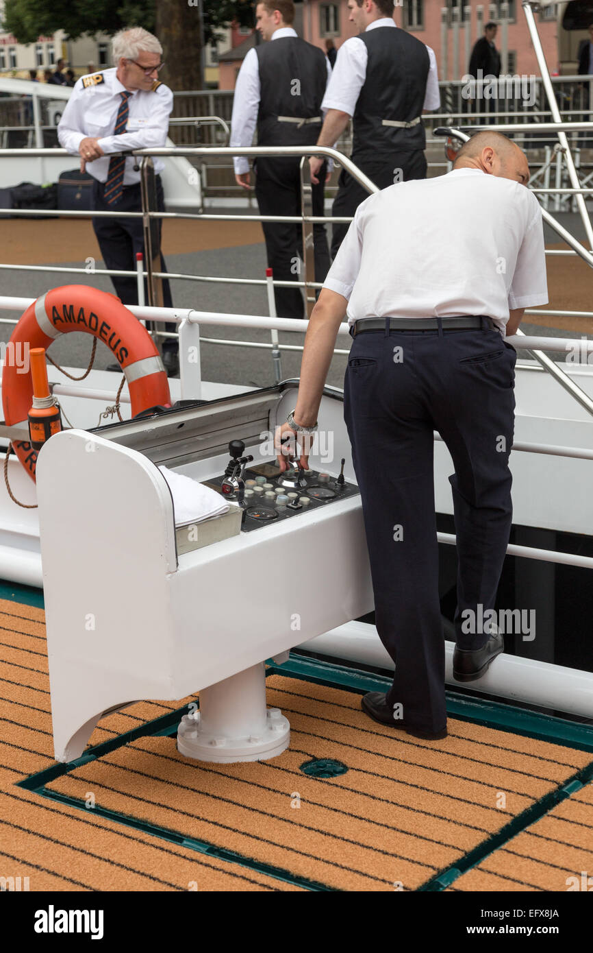 Control dials hi-res stock photography and images - Alamy