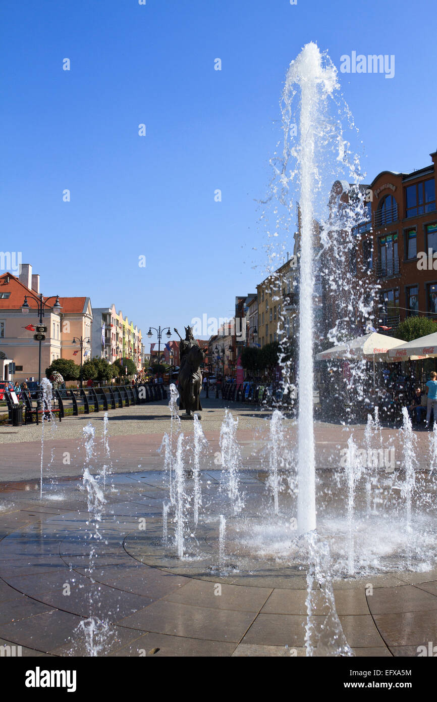 Fountain on main square hi-res stock photography and images - Alamy