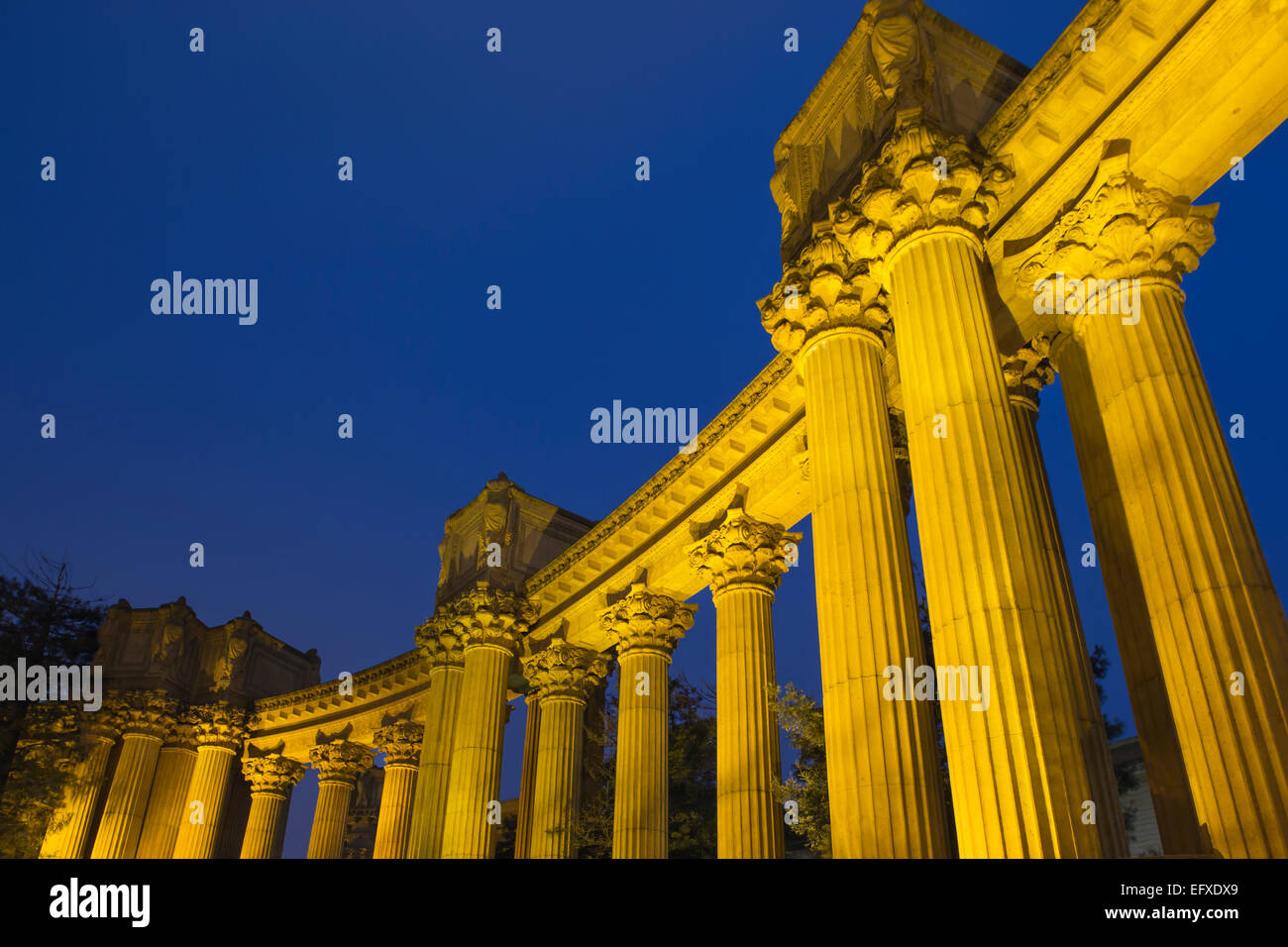 CURVED COLONNADE PALACE OF FINE ARTS PRESIDIO NATIONAL PARK LAKE MARINA ...
