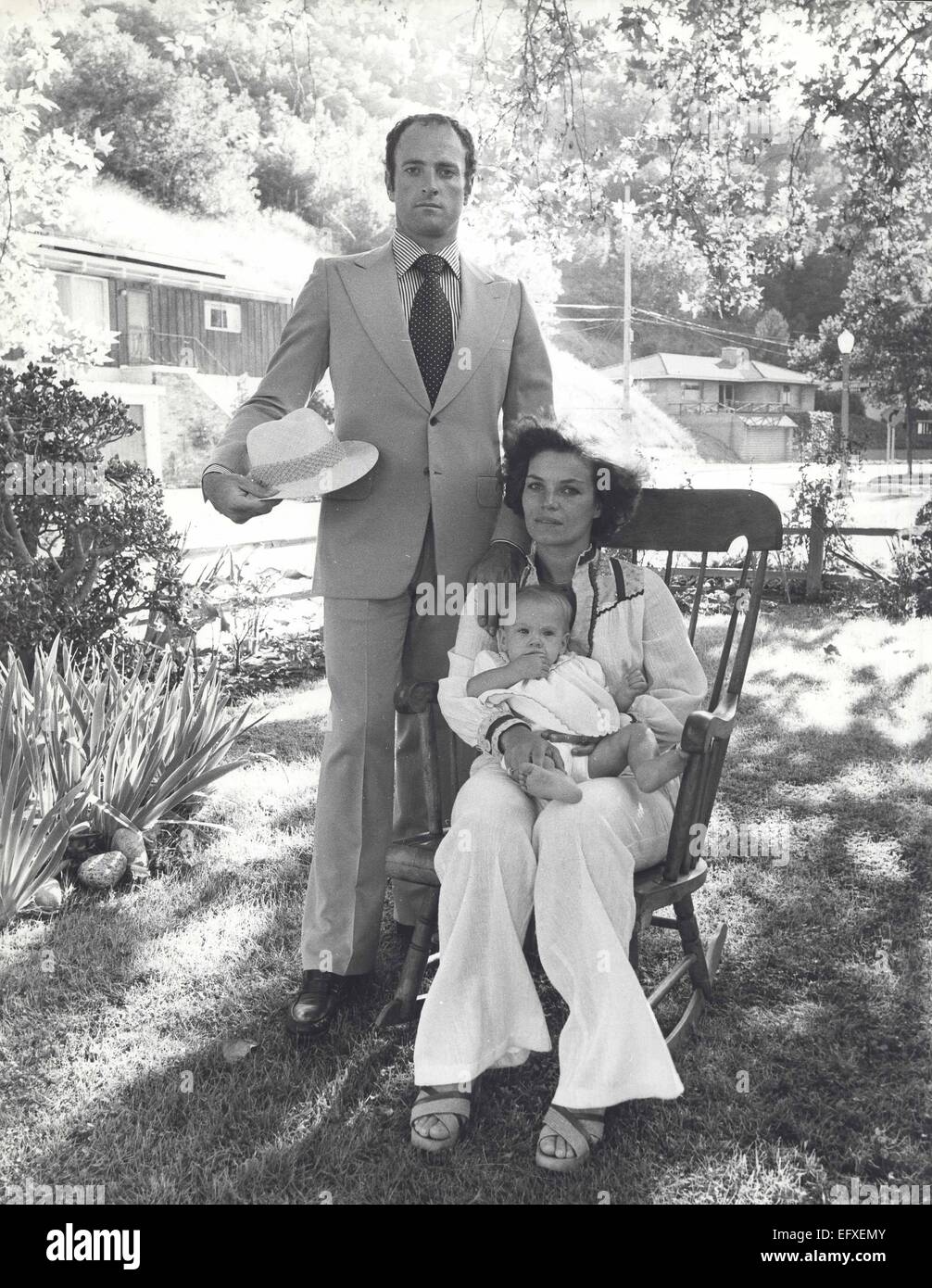 KEVIN DOBSON with wife Susan and daughter Mariah. © Pt/Globe Photos ...
