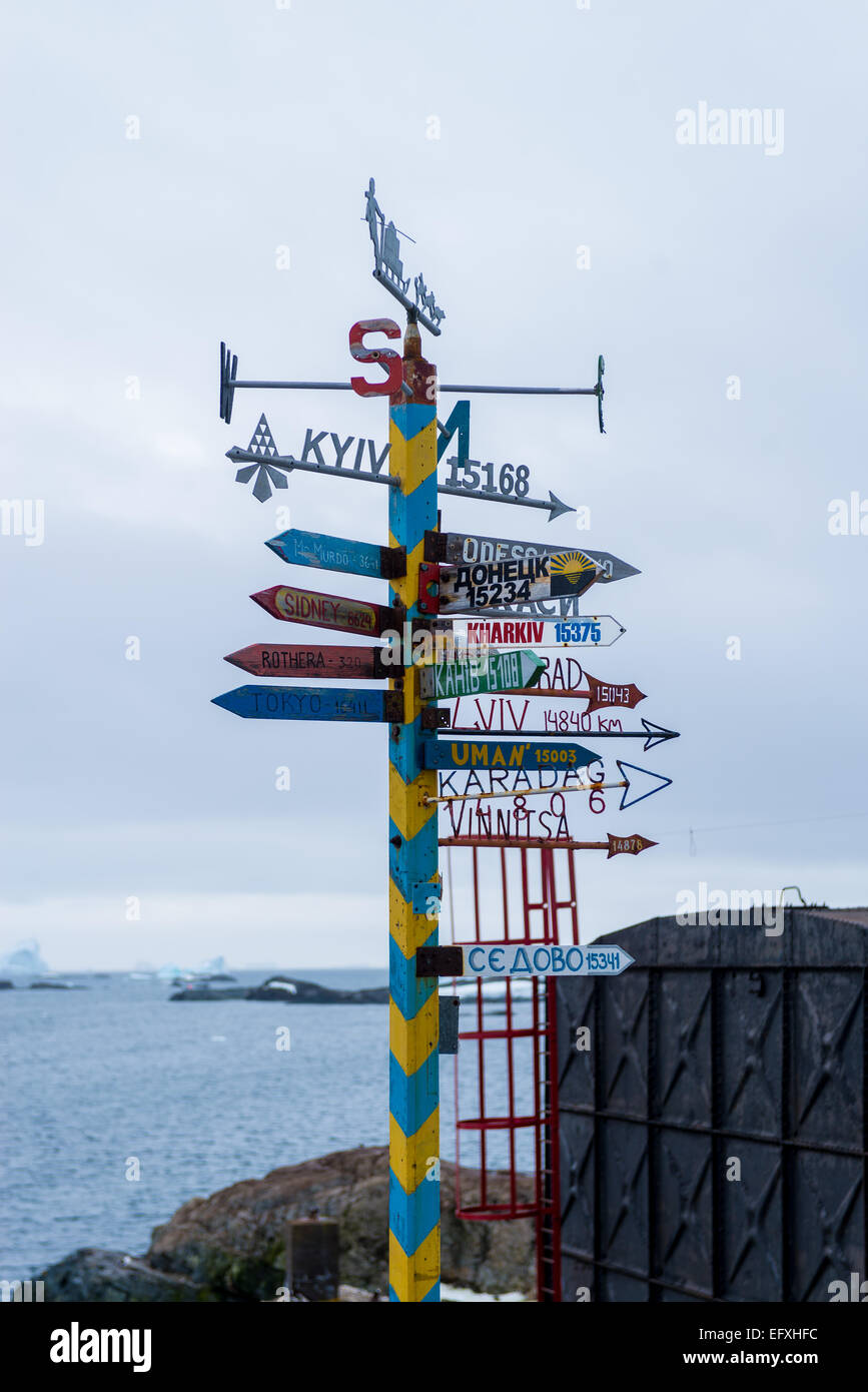 Vernadsky Ukranian Antarctic Research base, Marin Point, Galindez ...