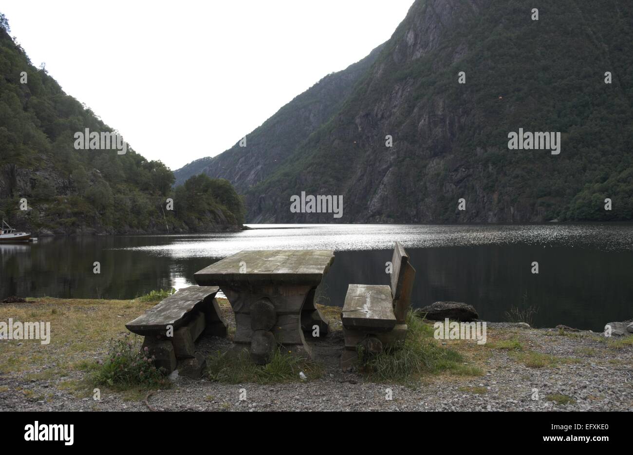 Piravik, Åkrafjorden, Norway - Table and bench Stock Photo - Alamy