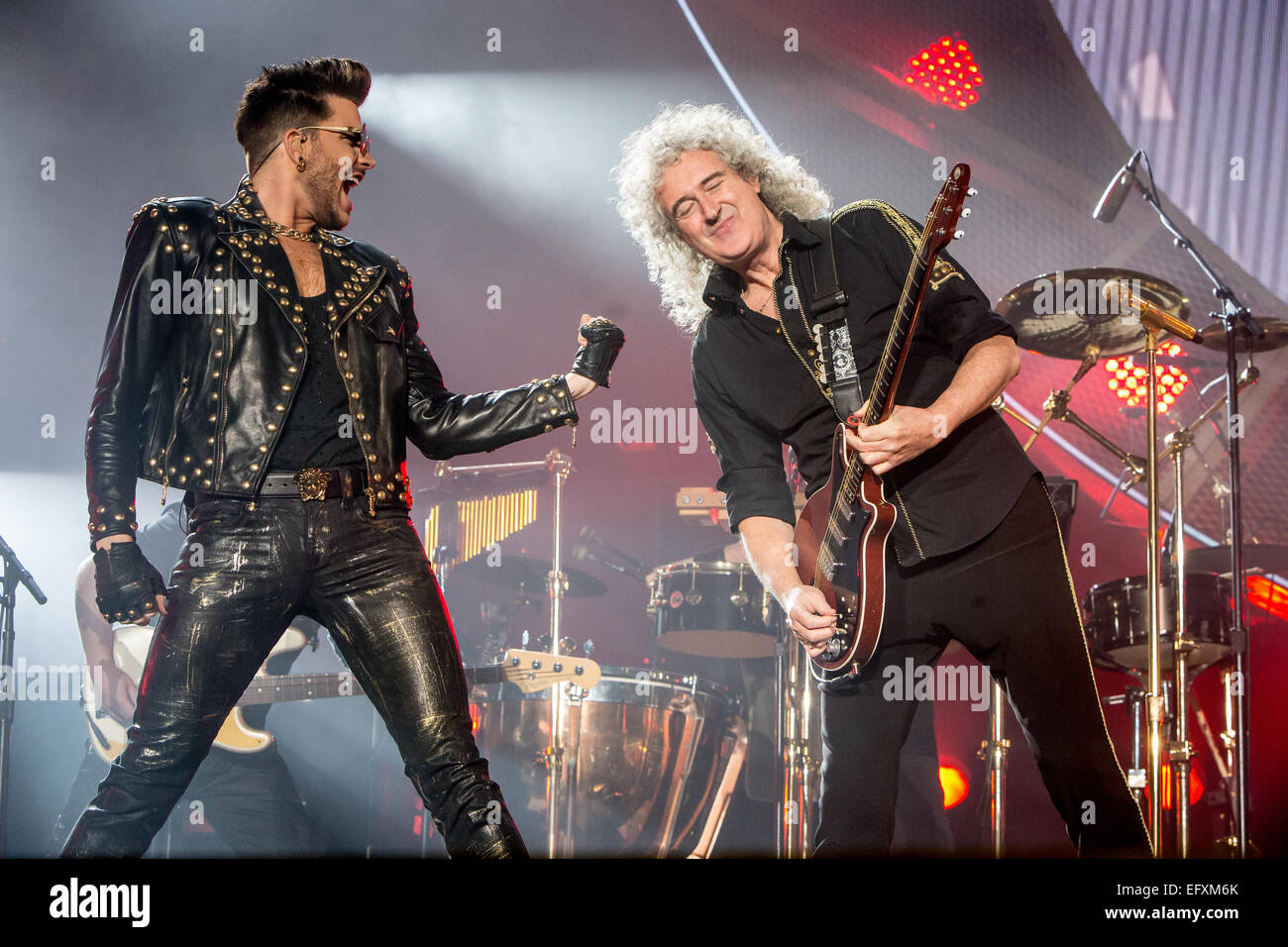 Queen rock band roger taylor hi-res stock photography and images - Alamy