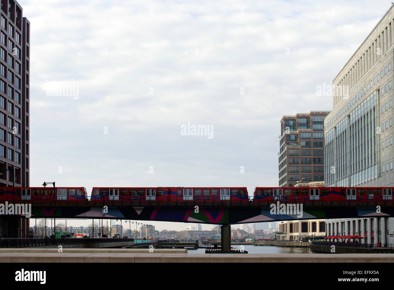 Dlr line hi-res stock photography and images - Alamy