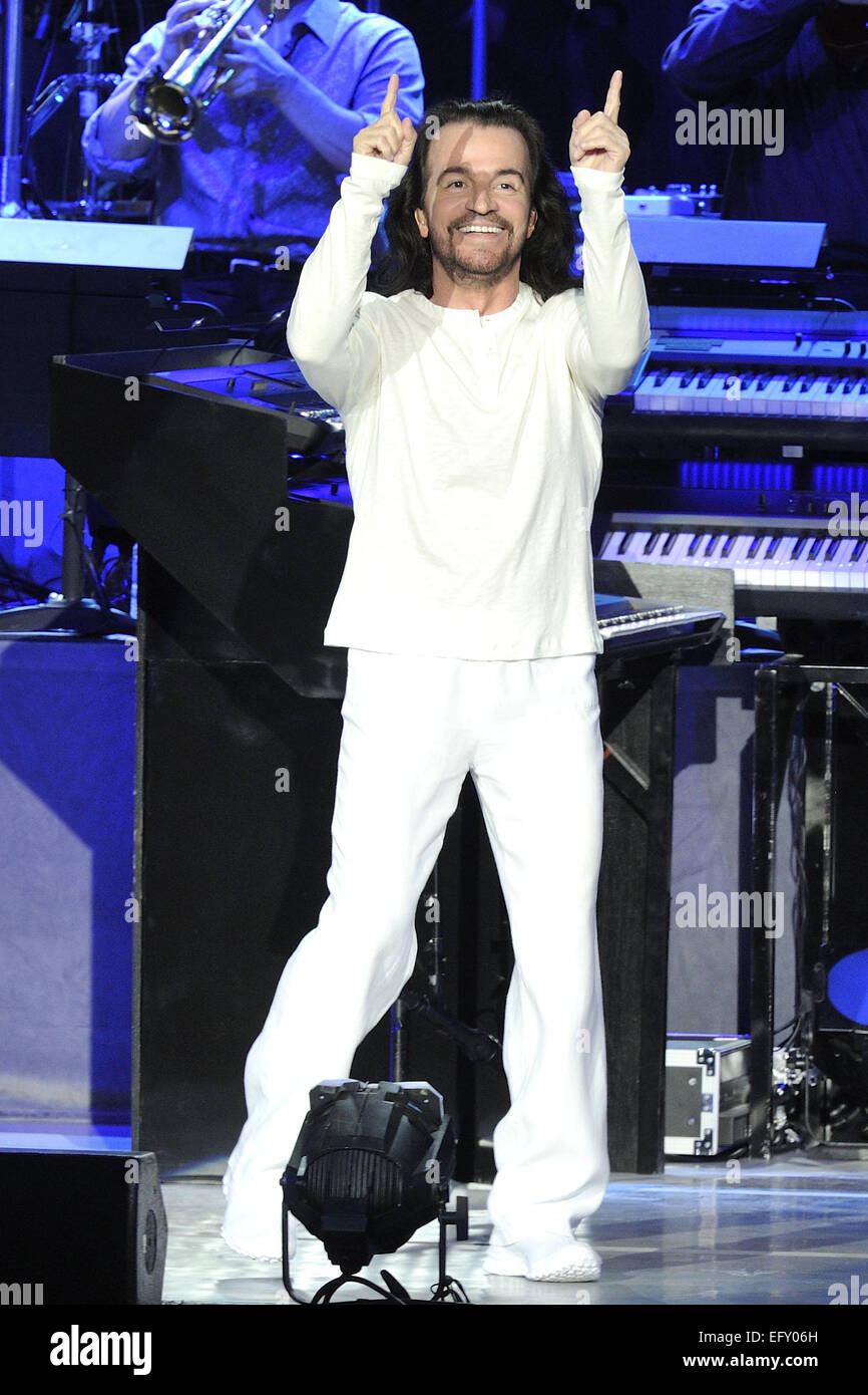 Yanni performs live at the Molson Canadian Amphitheatre Featuring ...
