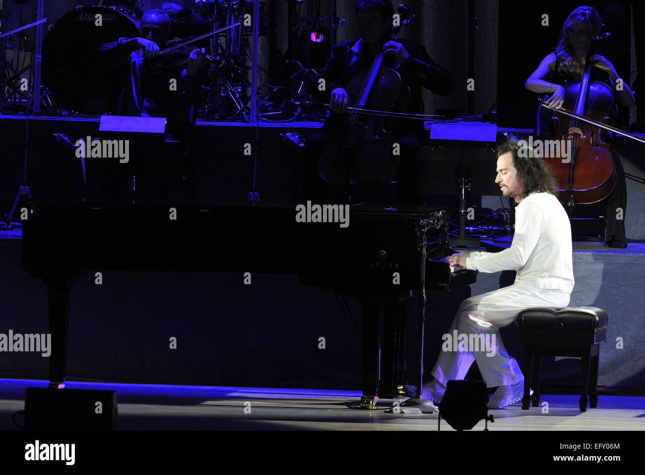 Yanni performs live at the Molson Canadian Amphitheatre Featuring ...