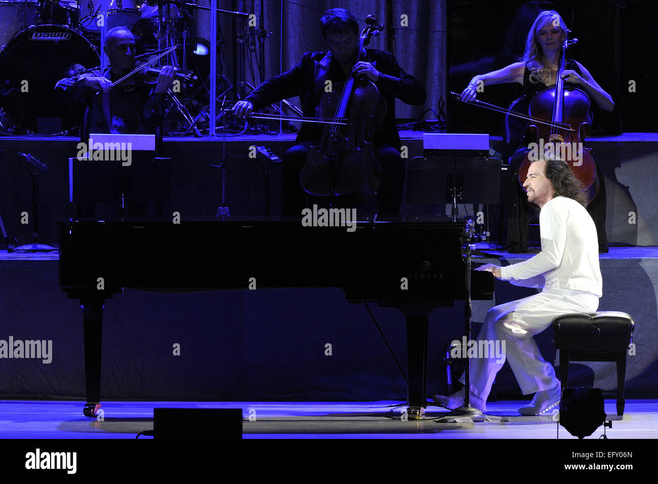 Yanni performs live at the Molson Canadian Amphitheatre Featuring ...