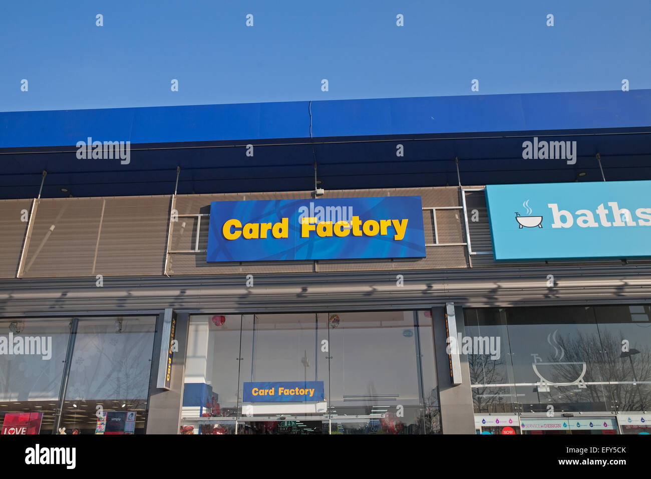 Card factory shop front hi-res stock photography and images - Alamy