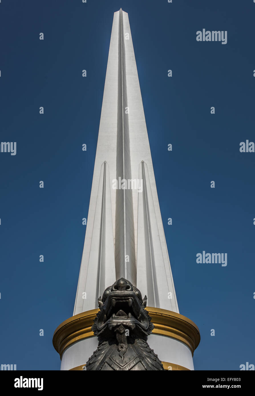 Independence monument hi-res stock photography and images - Alamy