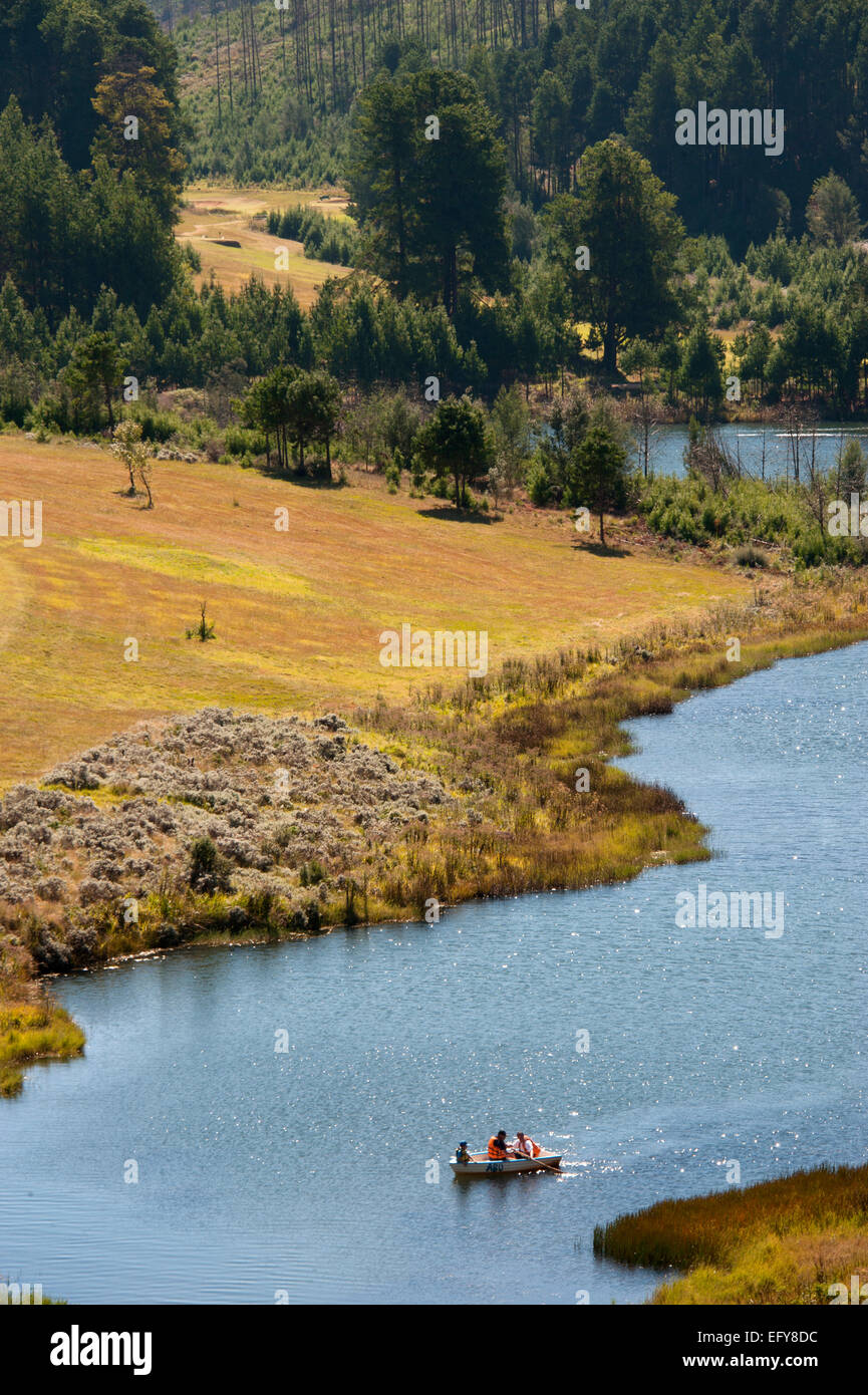 Row boat rain hi-res stock photography and images - Alamy
