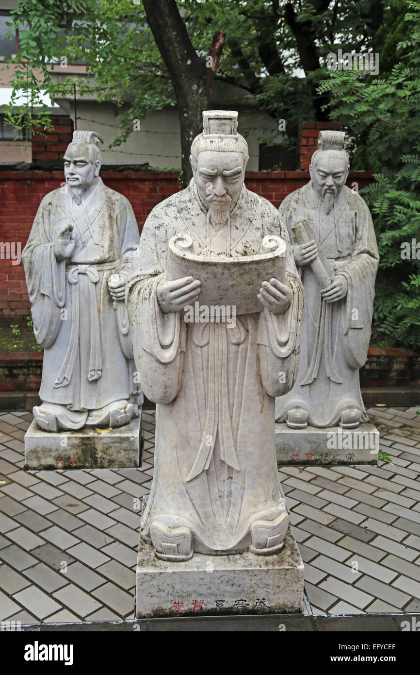 Chinese Sage Statues - Nagasaki, Japan - 2014 Stock Photo - Alamy