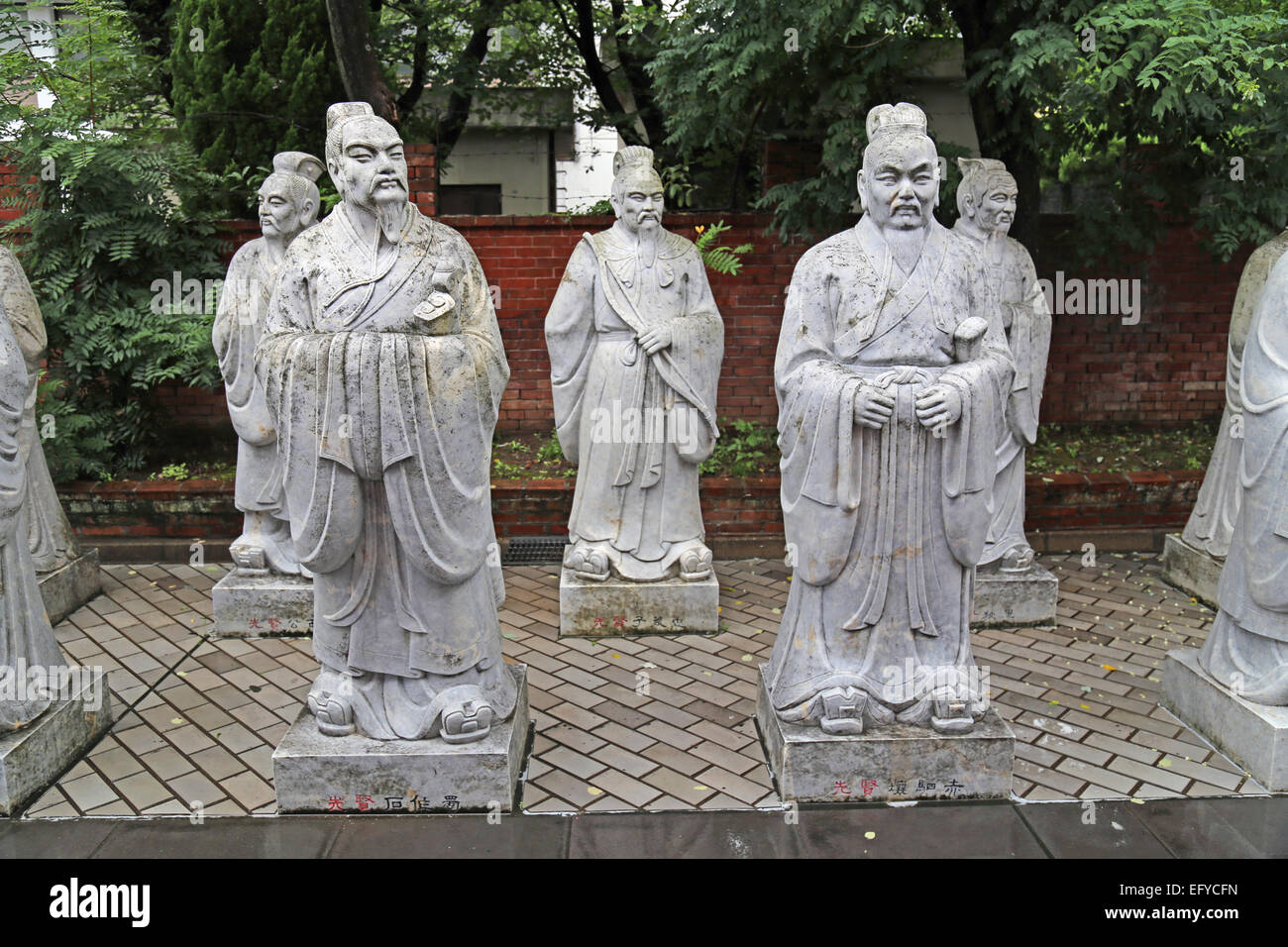 Chinese Sage Statues - Nagasaki, Japan - 2014 Stock Photo - Alamy