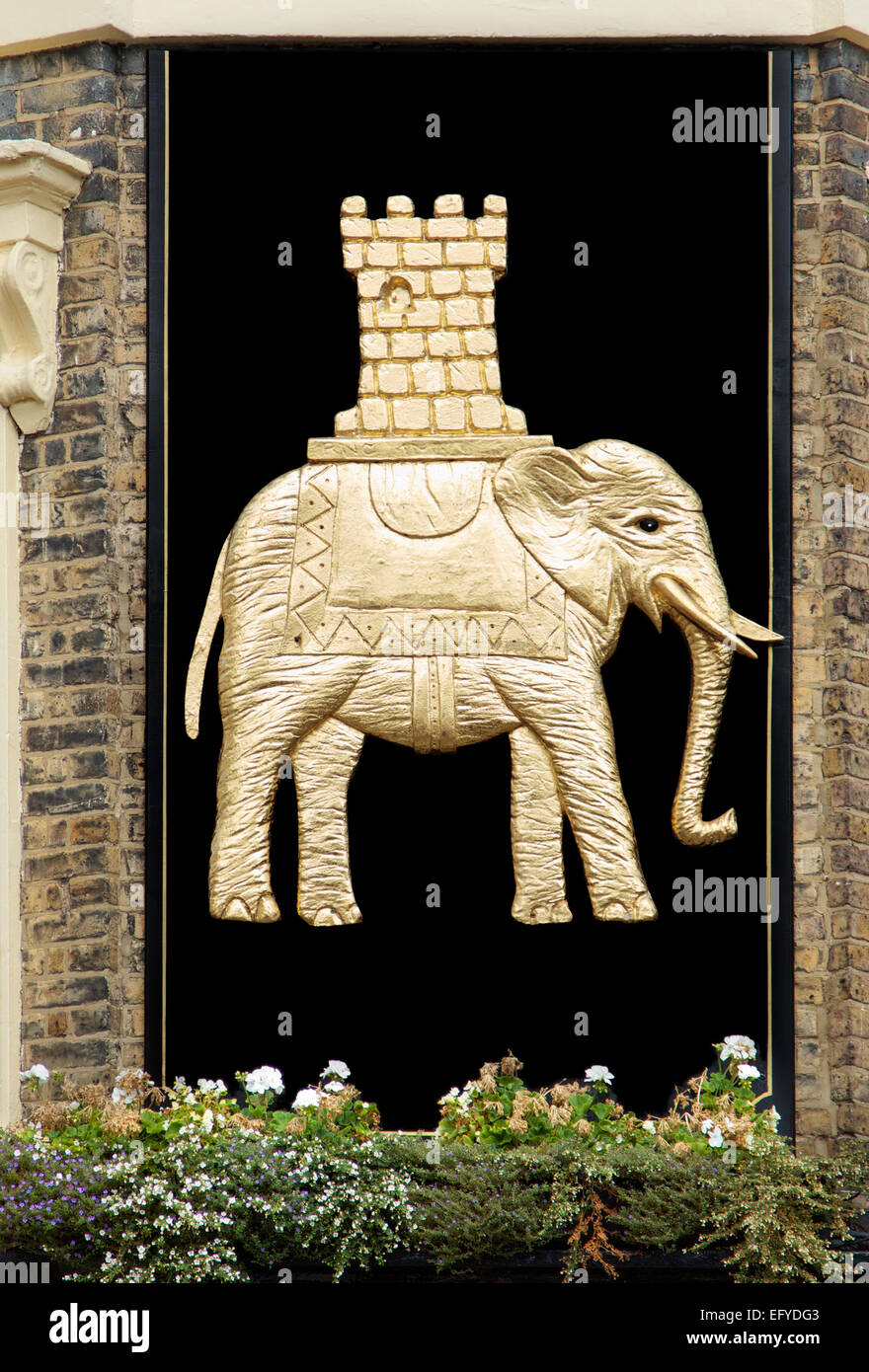 Kensington street sign hi-res stock photography and images - Alamy