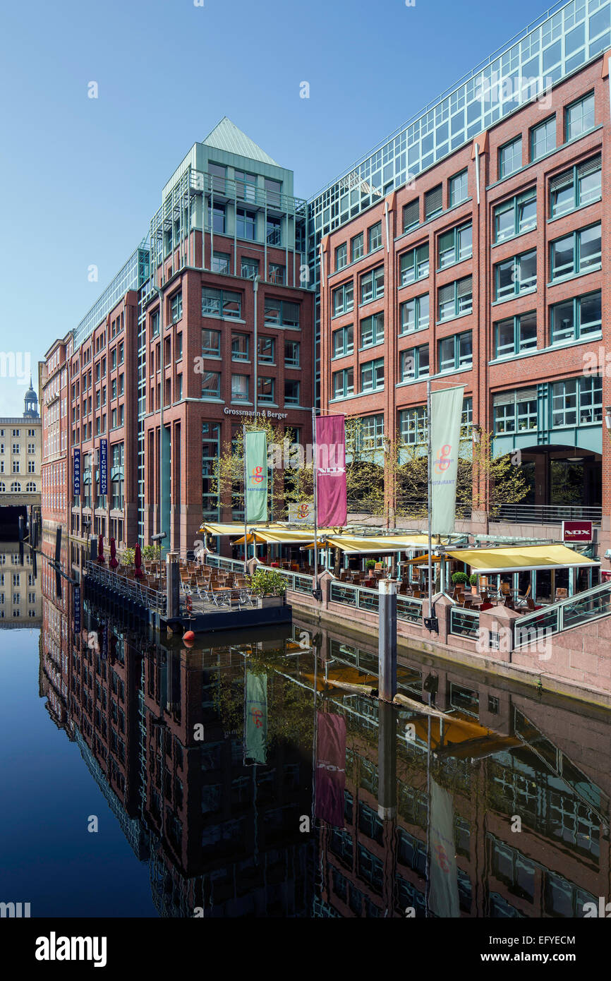 Commercial building hi-res stock photography and images - Alamy