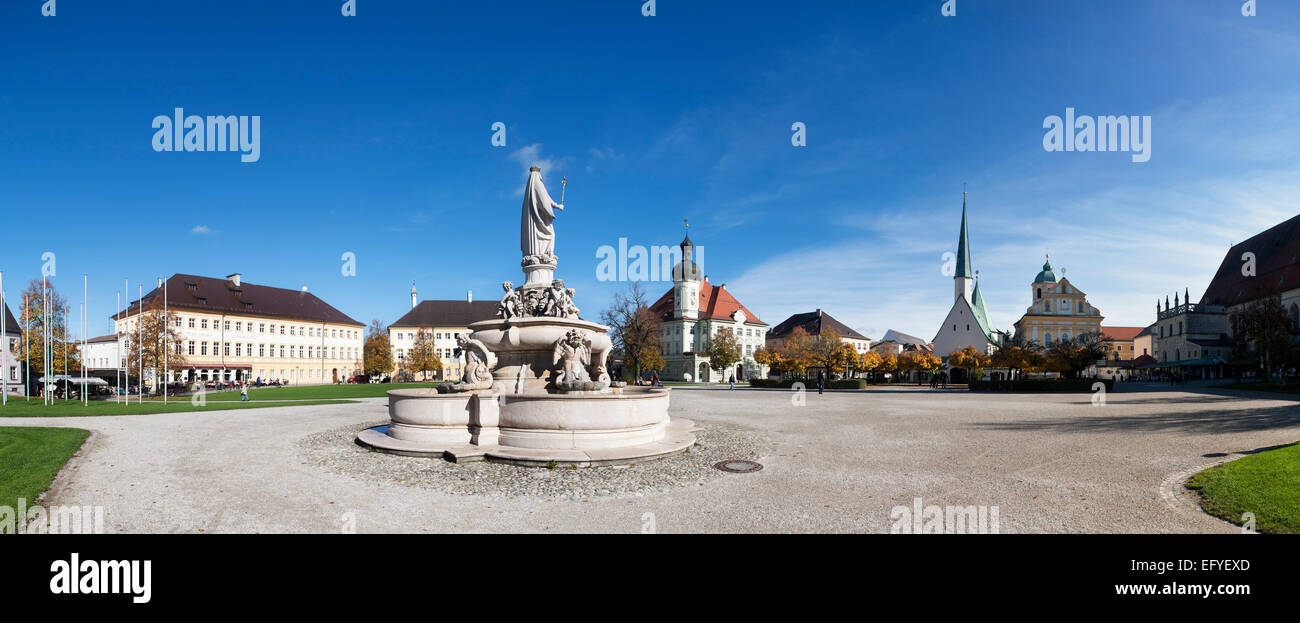 Marienbrunnen fountain, Kapellplatz square, pilgrimage village ...