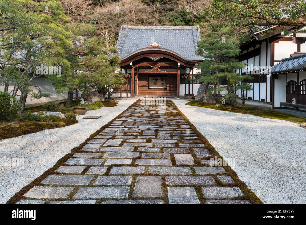 Nanzen ji hi-res stock photography and images - Alamy