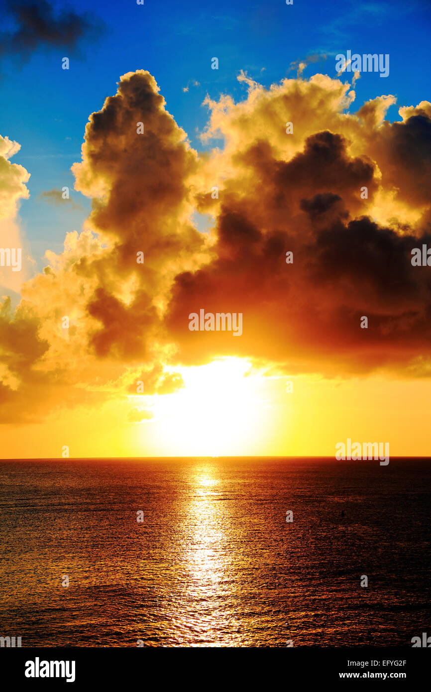 Aruba storm hi-res stock photography and images - Alamy