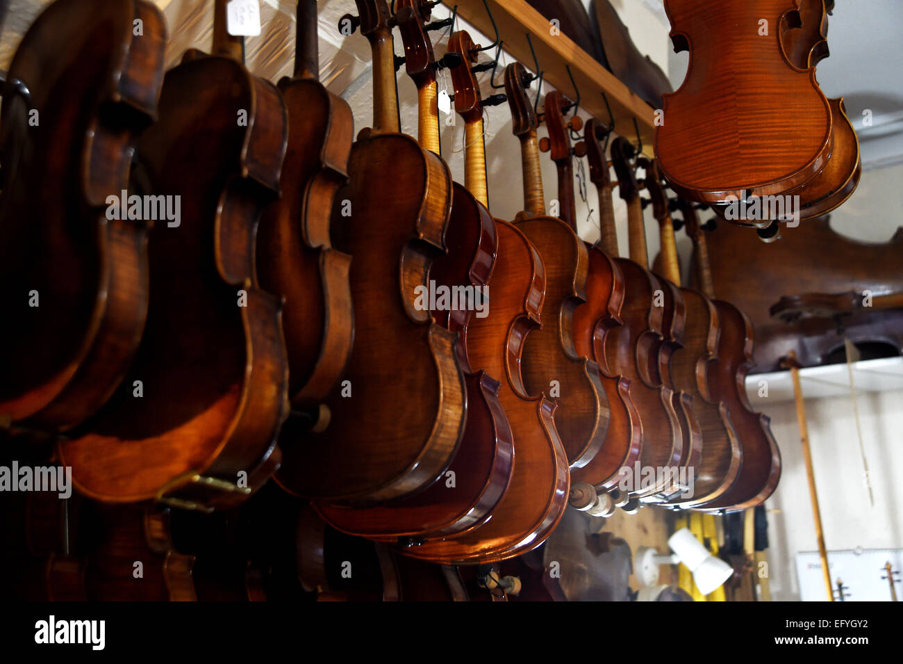 Beautiful violins hi-res stock photography and images - Alamy