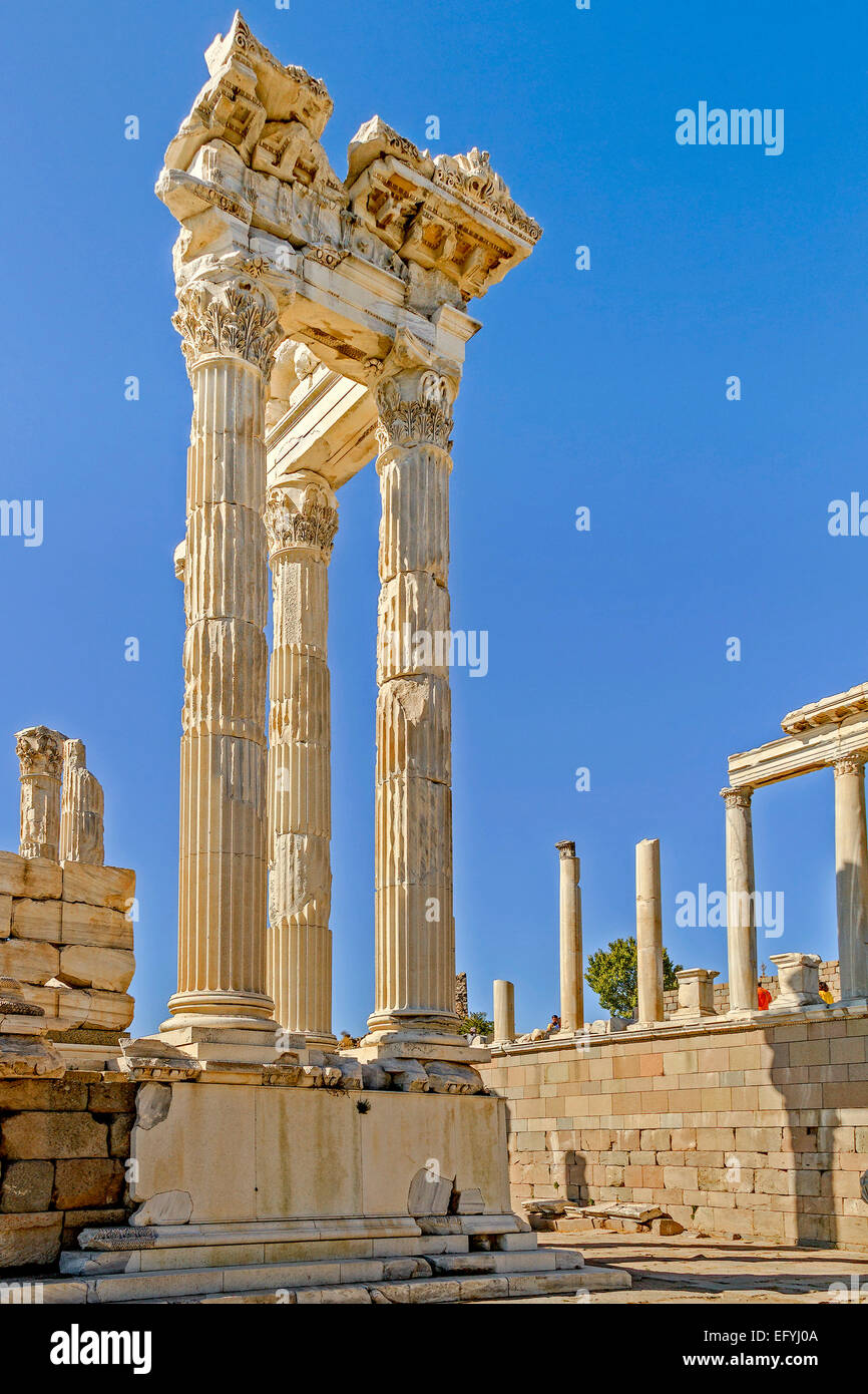 Pergamon city hi-res stock photography and images - Alamy