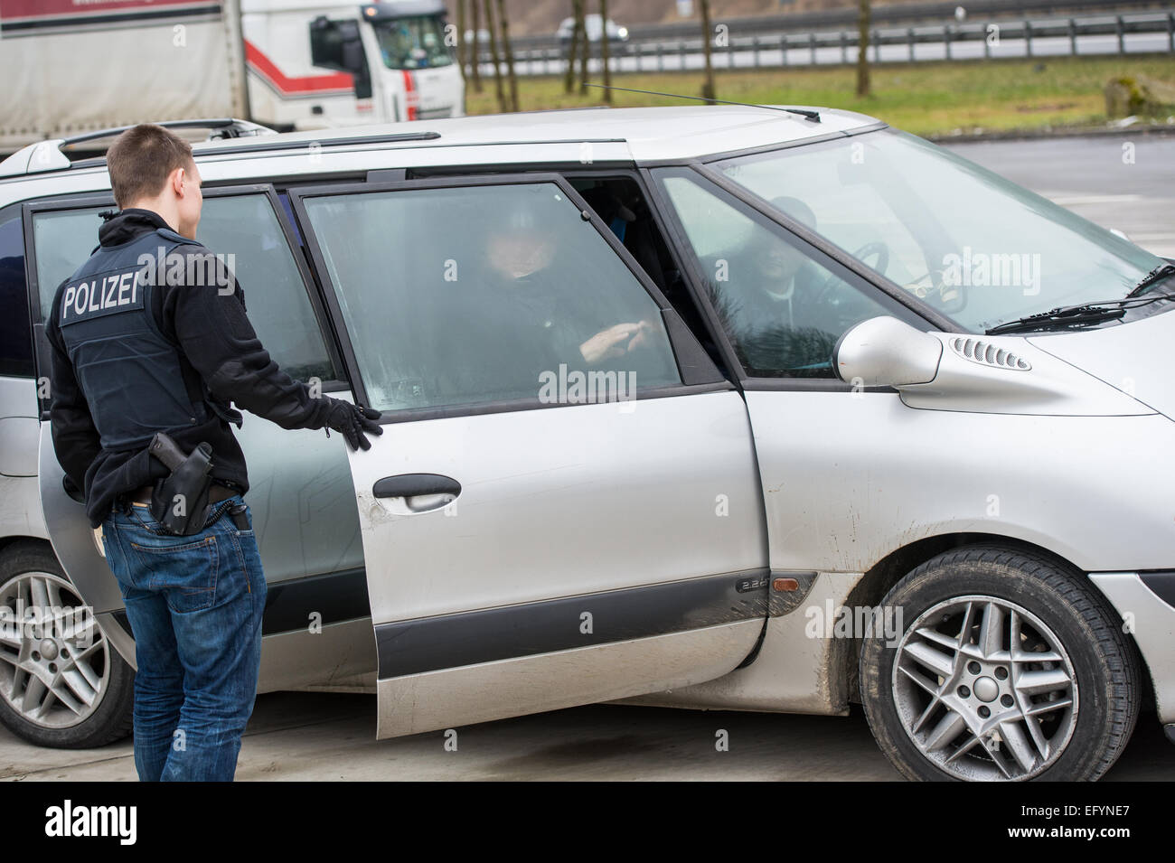 Passau, Germany. 12th Feb, 2015. An officer of the German federal ...