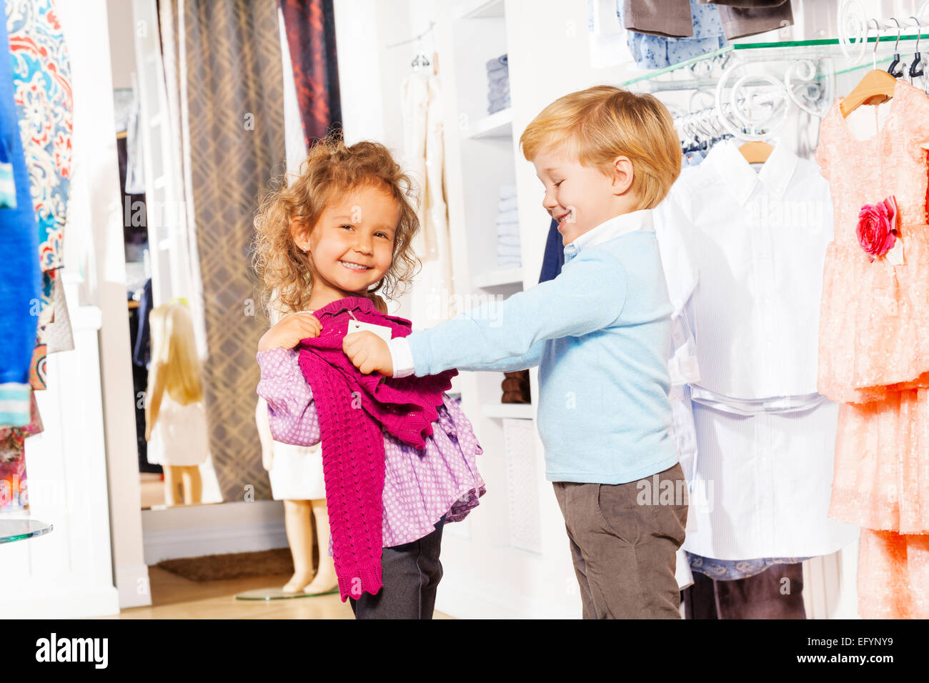 Kids fashion hi-res stock photography and images - Alamy