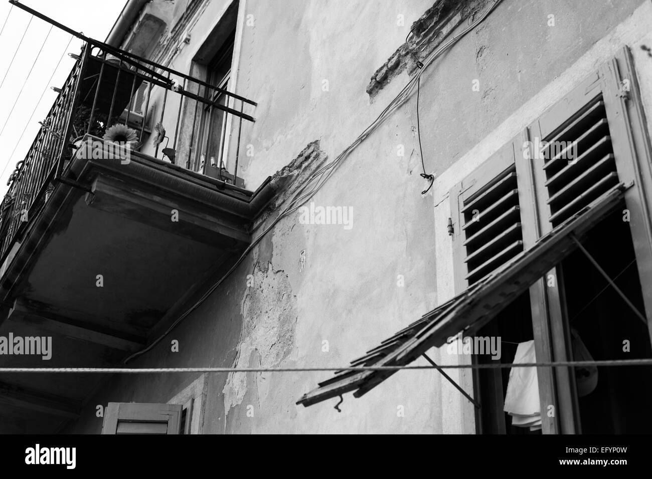 Window flower look rope exactly like I want, hammered it. Composition ...