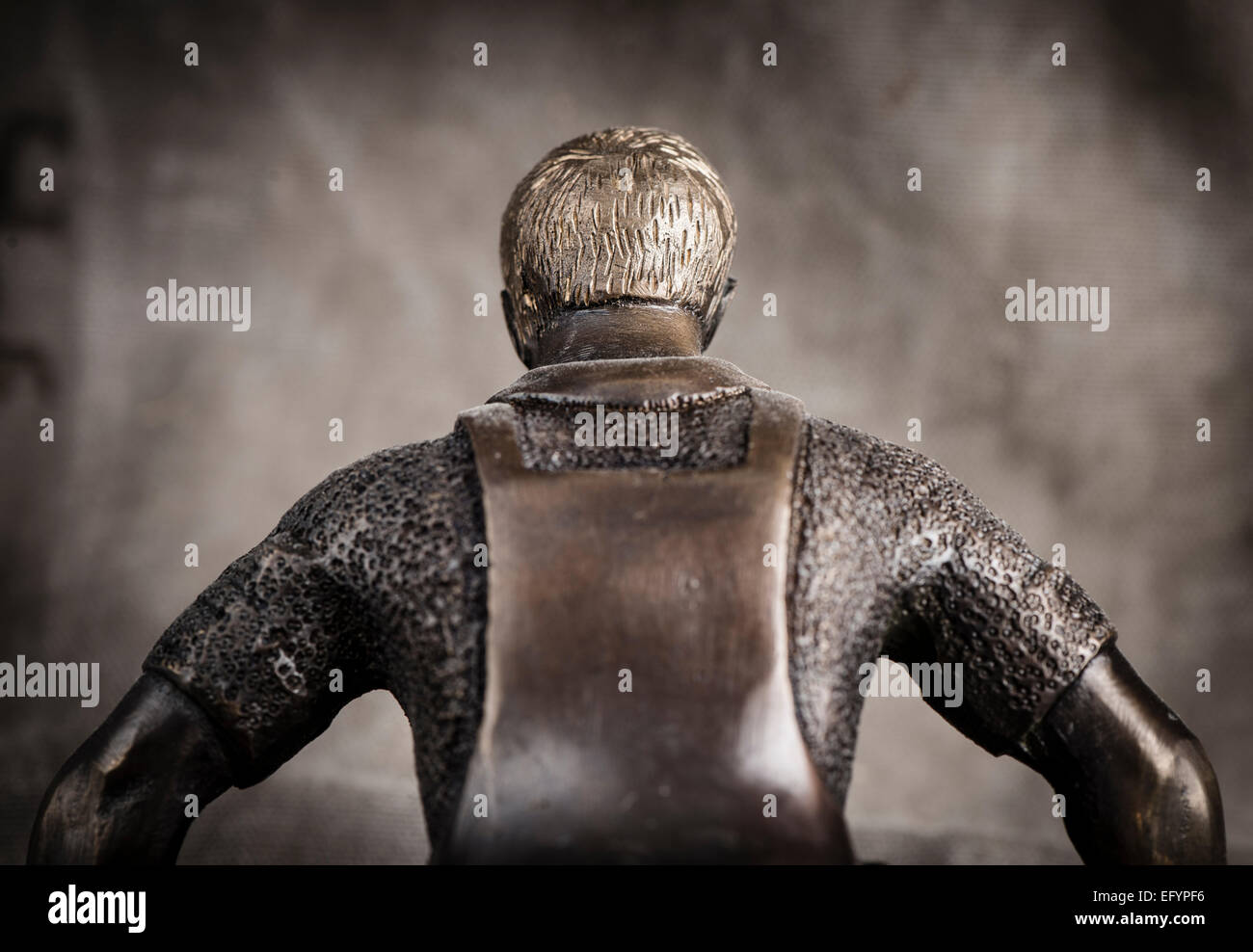 Lone worker hi-res stock photography and images - Alamy