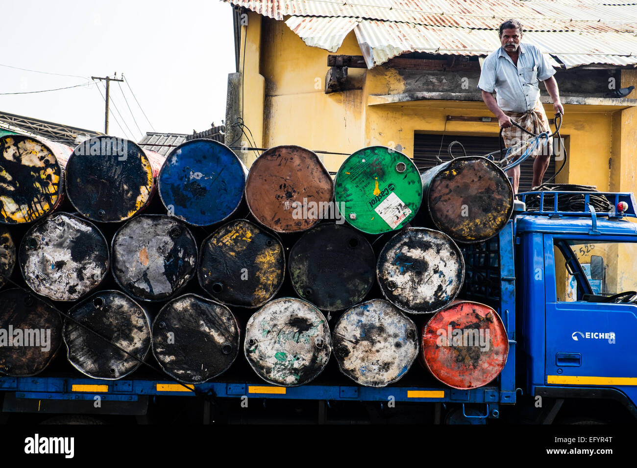 Crude oil loading hi-res stock photography and images - Alamy