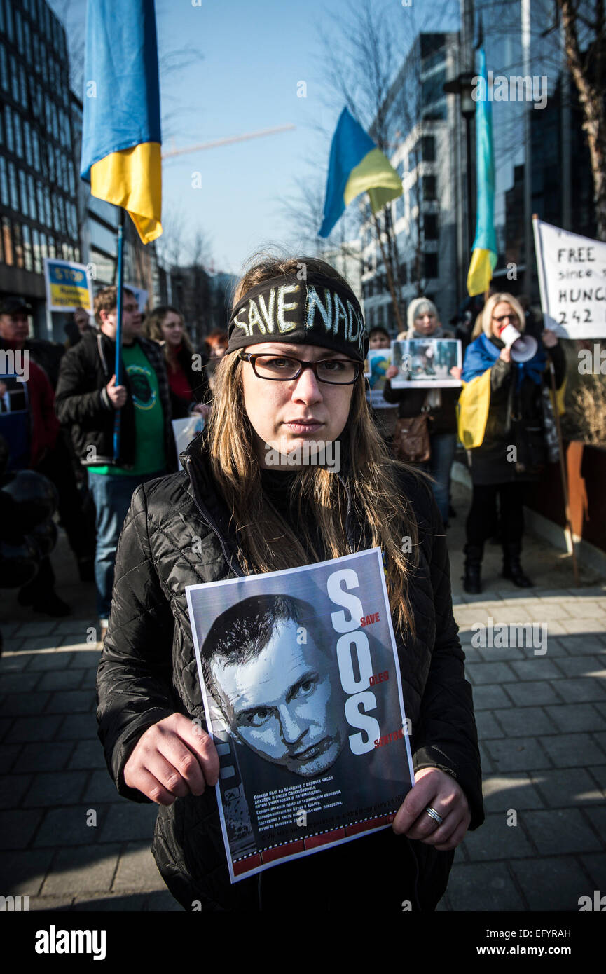 Brussels, Belgium. 12th Feb, 2015. Members of Ukrainian community hold ...