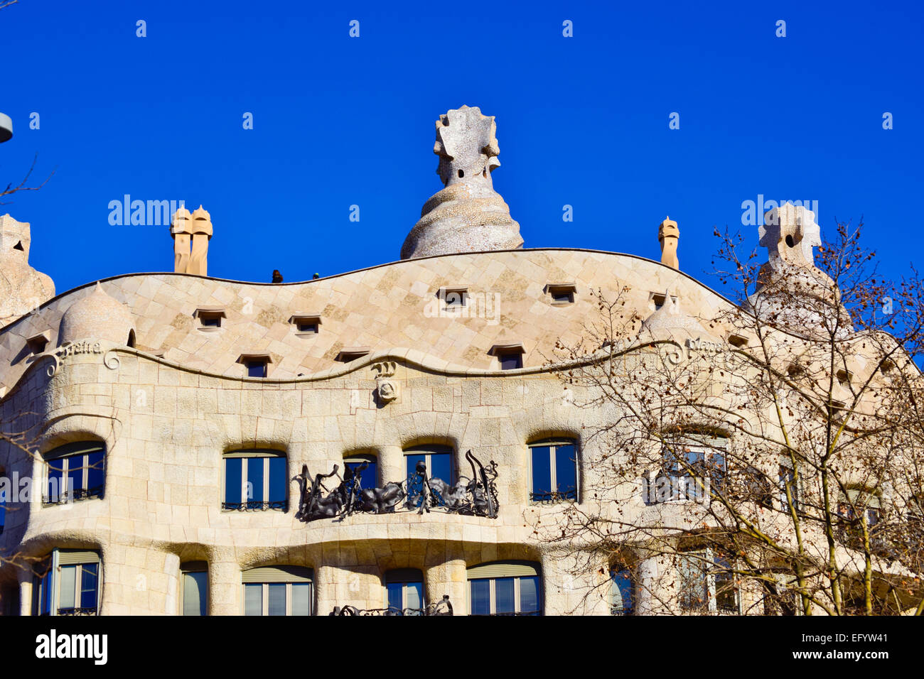 Facade of Milà House, aka 'La Pedrera' . Designed by Antoni Gaudi ...