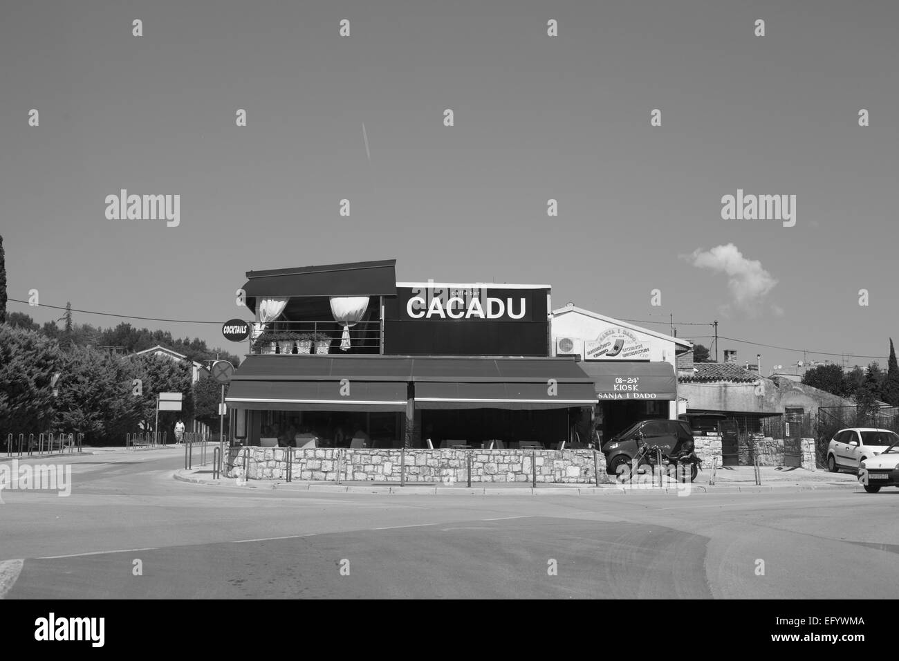 Restaurant relaxing Black and White Stock Photos & Images - Alamy