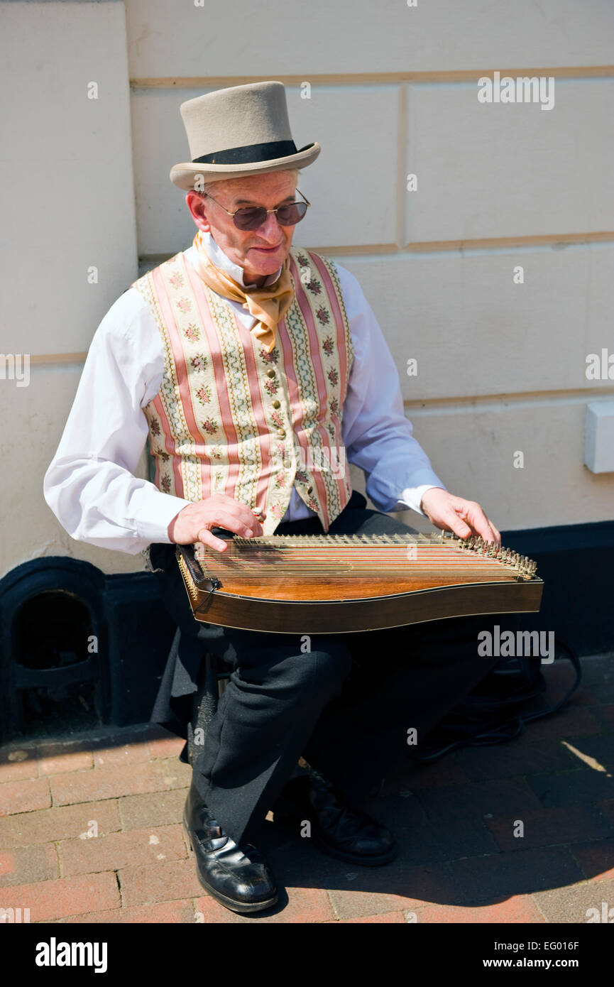 Zither instrument hi-res stock photography and images - Alamy