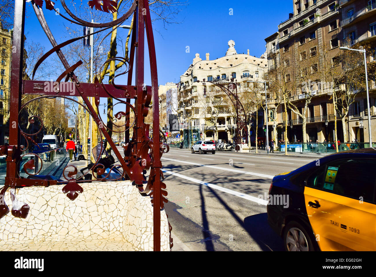 Taxi. Mila House aka La Pedrera designed by Antoni Gaudi. Barcelona ...