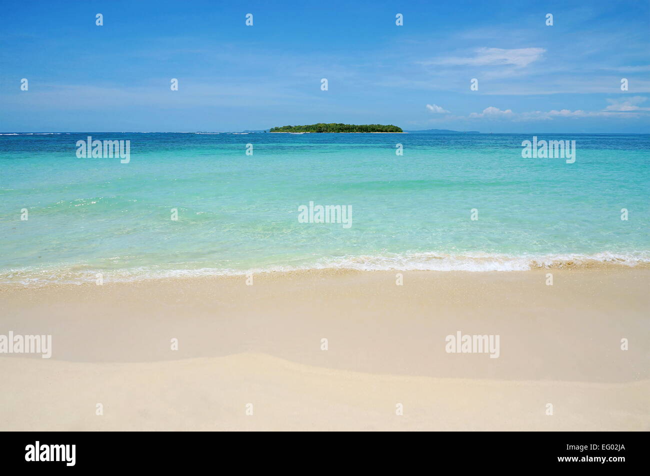 Turquoise island hi-res stock photography and images - Alamy