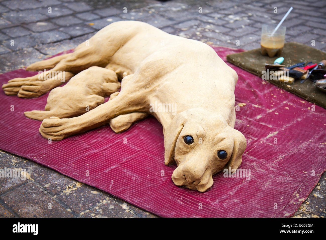 Life model art class hi-res stock photography and images - Alamy