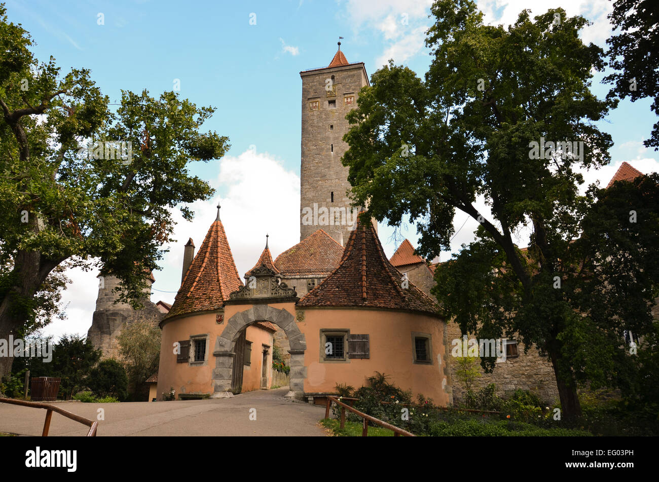 Front view of the entrance gate of the castle Stock Photo - Alamy