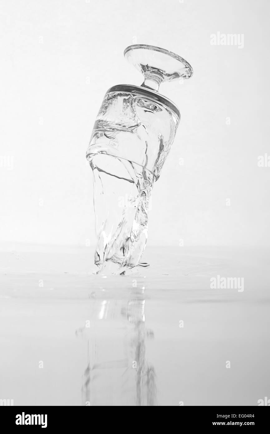 Water flow cup Black and White Stock Photos & Images - Alamy