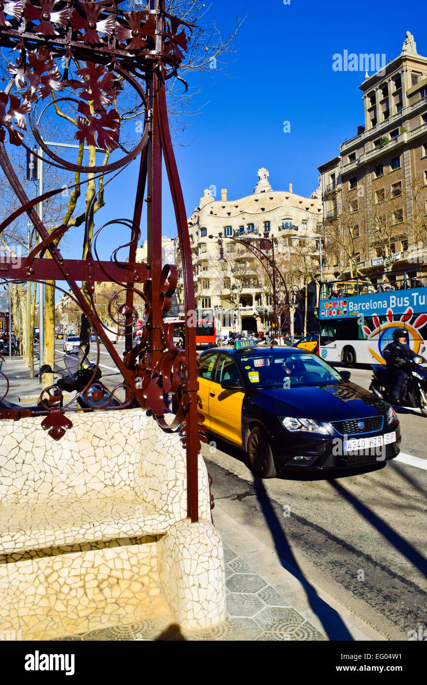 Taxi. Mila House aka La Pedrera designed by Antoni Gaudi. Barcelona ...