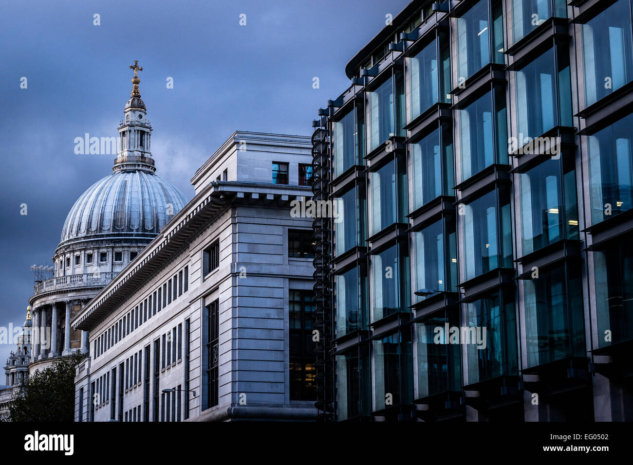 Office buildings and St Paul's Cathedral Stock Photo - Alamy