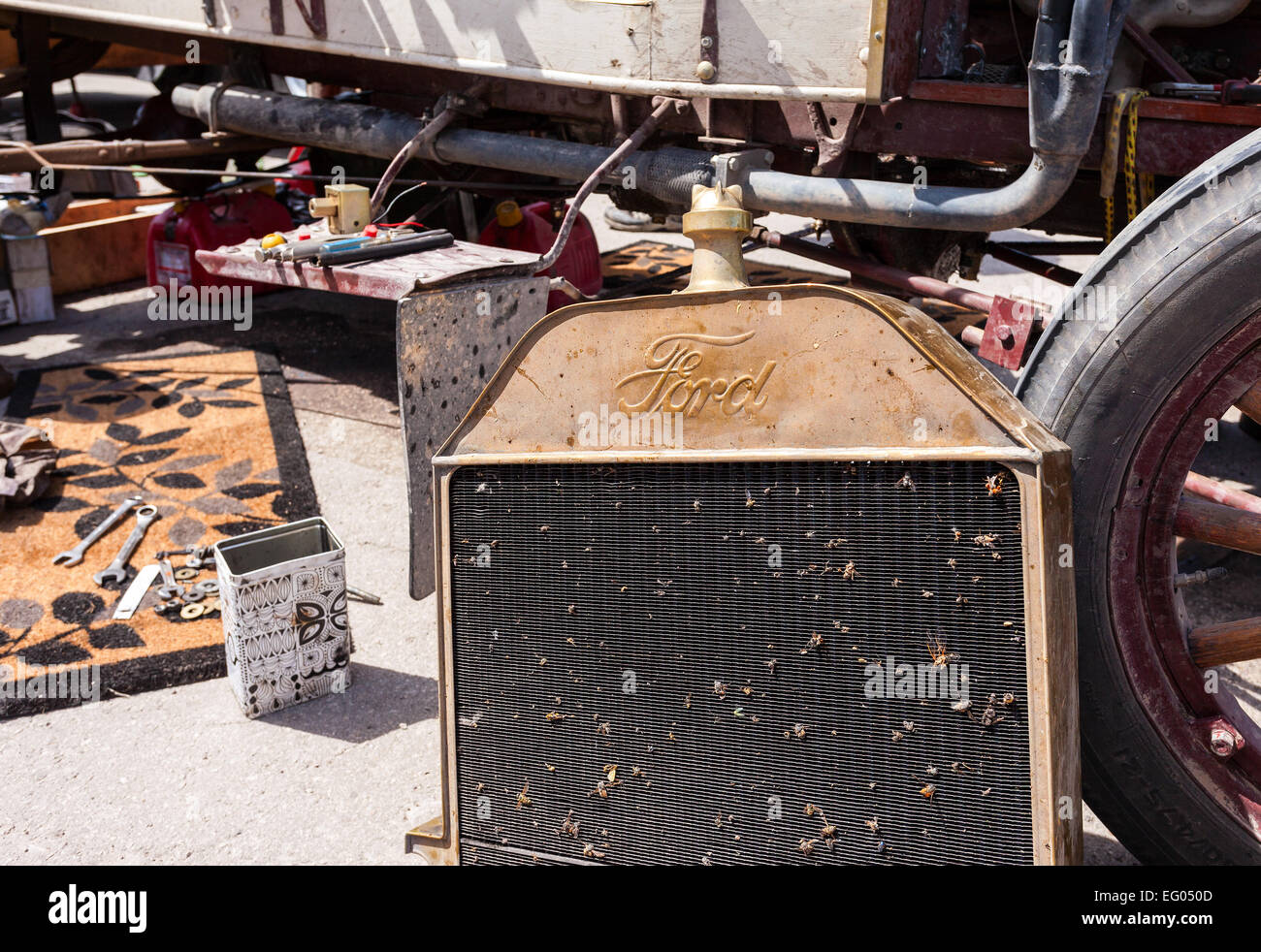Radiator of retro car Ford Model T, built at year 1913 Stock Photo - Alamy